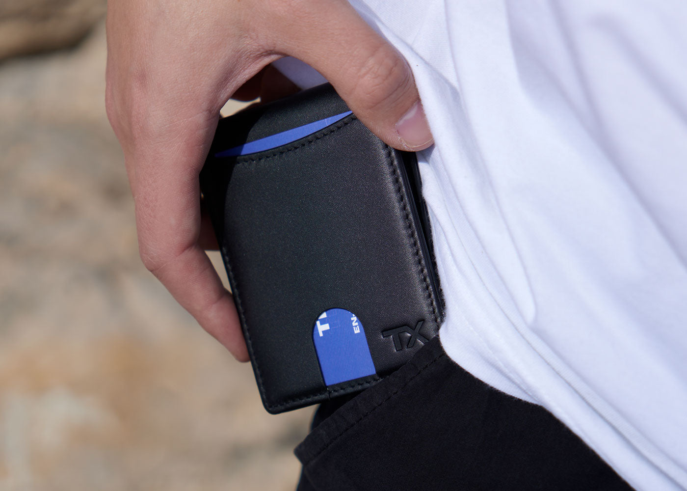 TITAN X Bifold Edition | Minimalist RFID-blocking Leather Wallet